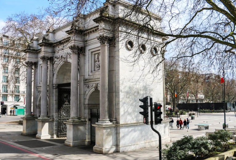 Freezing London: Photos to Inspire You to Visit London - Roads and ...