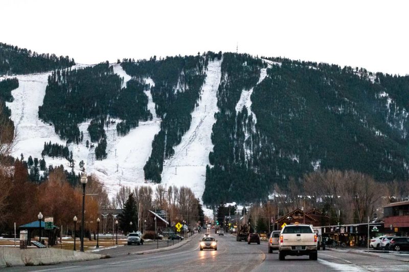 Boise to Yellowstone Road Trip: 4-Day Adventure - Roads and Destinations