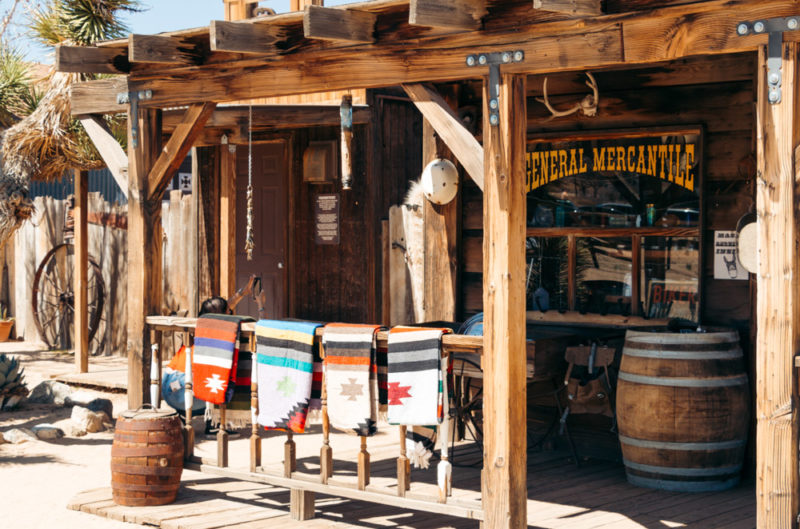 A Complete Guide to Visiting Pioneertown, California - Roads and ...