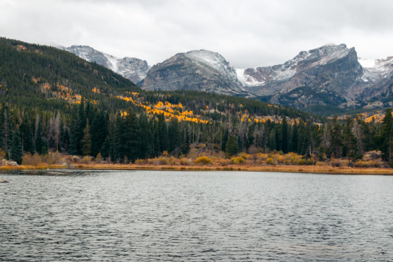 Sprague Lake Trail: Easy Hike in Rocky Mountain (+Photos) - Roads and ...