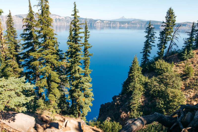 Hiking the Sun Notch Trail in Crater Lake National Park, Oregon - Roads ...
