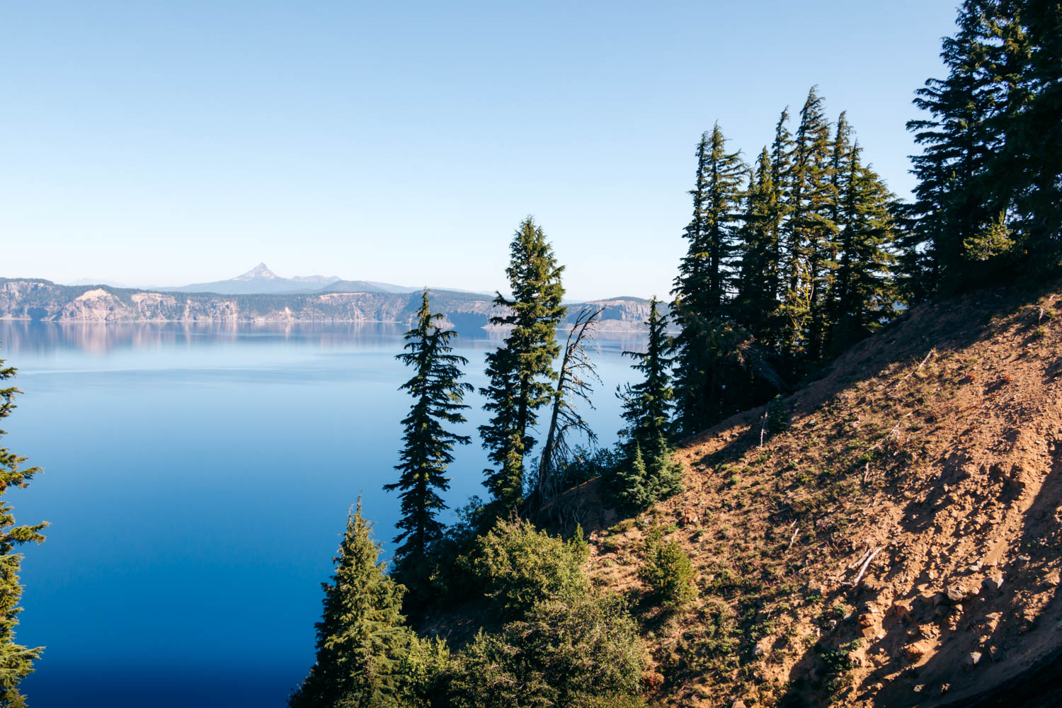 Hiking the Sun Notch Trail in Crater Lake National Park, Oregon - Roads ...