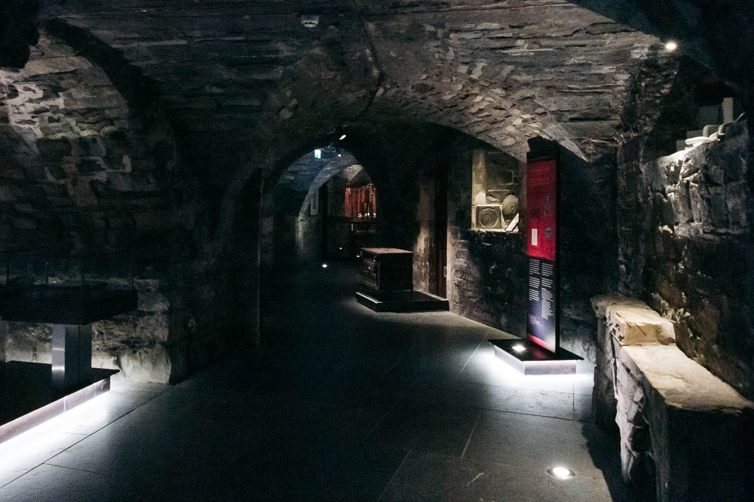 Inside Christ Church Cathedral in Dublin (+Photo Gallery) - Roads and ...