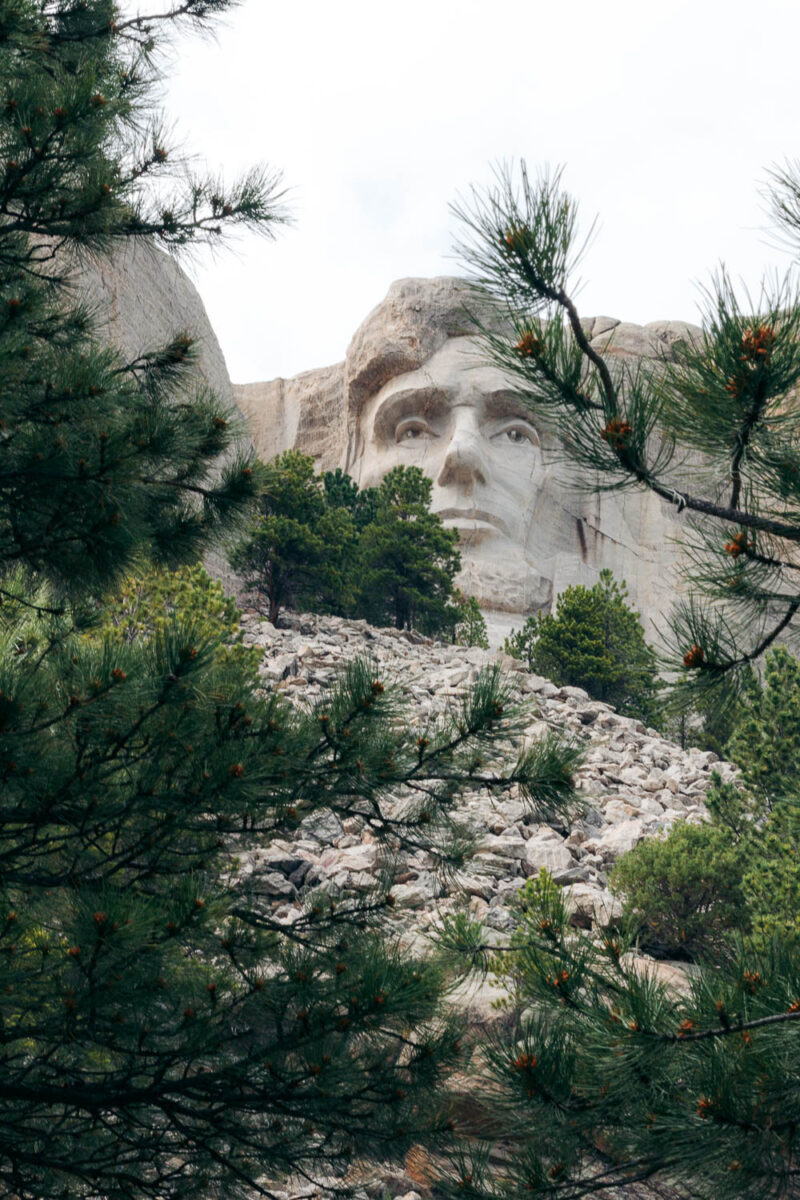 How to Visit Mount Rushmore National Memorial: Presidential Trail ...