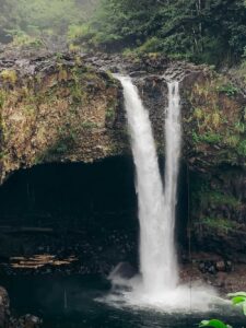Rainbow Falls in Hilo, Big Island: A Place Where Rainbows Form - Roads ...
