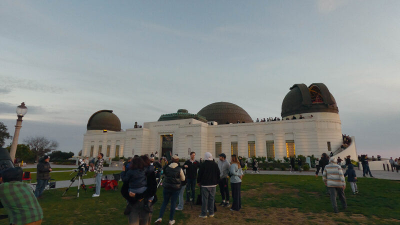 Free Star Party at Griffith Observatory: Planet & Stargazing - Roads ...